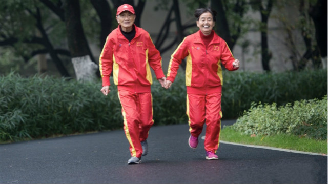 A Chinese marathon couple and their running romance_英语频道_央视网(cctv.com)