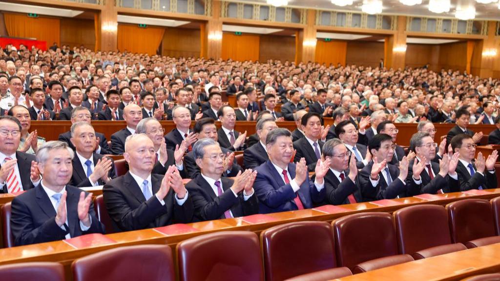 Concert marks 75th founding anniversary of PRC_英语频道_央视网(cctv.com)