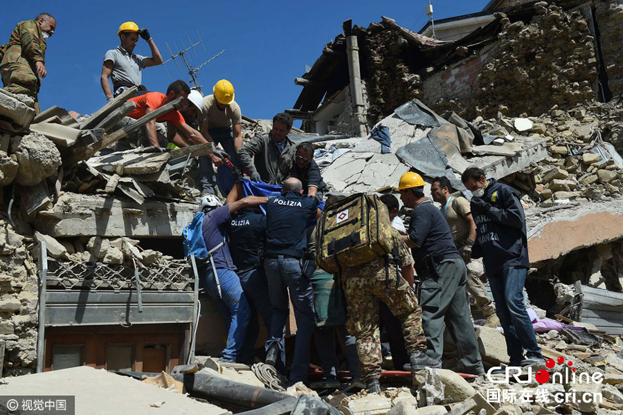 Powerful aftershocks rattle area and slow rescue efforts in Italy's ...