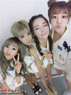 Ume Band新歌首次《榜上榜》打榜 与鹿晗、TFboys分列前三名_综艺_央视网(cctv.com)