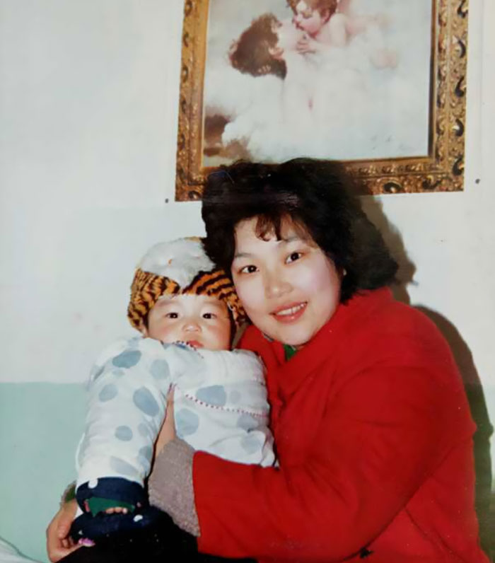 Mom nurtures her disabled son all the way to Harvard - CCTV News - CCTV ...