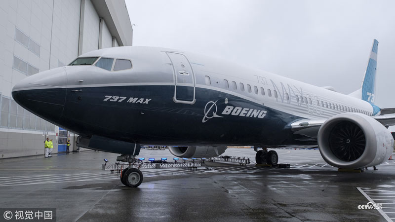 Boeing debuts longest-range 737 MAX 7 aircraft for service in 2019 ...