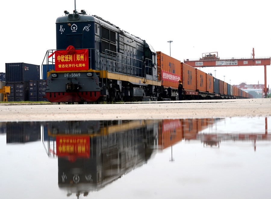 China-Europe freight-train service records over 40,000 trips_英语频道_央视网 ...